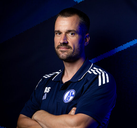 Coaches and Staff Archives - Fußball