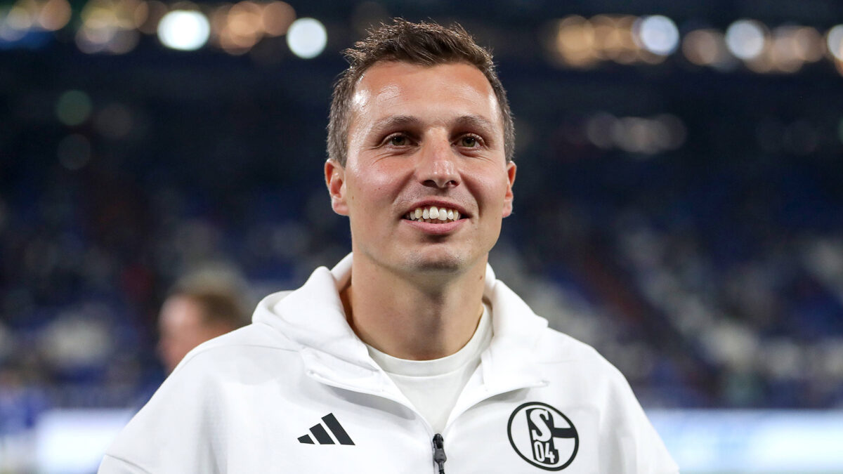 Derry John Murkin moves to FC Utrecht - Fußball